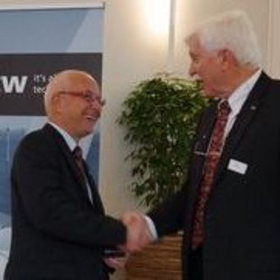 Willy R. Gehrer takes over from Ulrich W. Suter